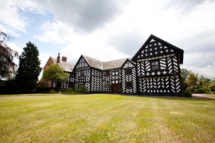 Cheshire based portrait photographer